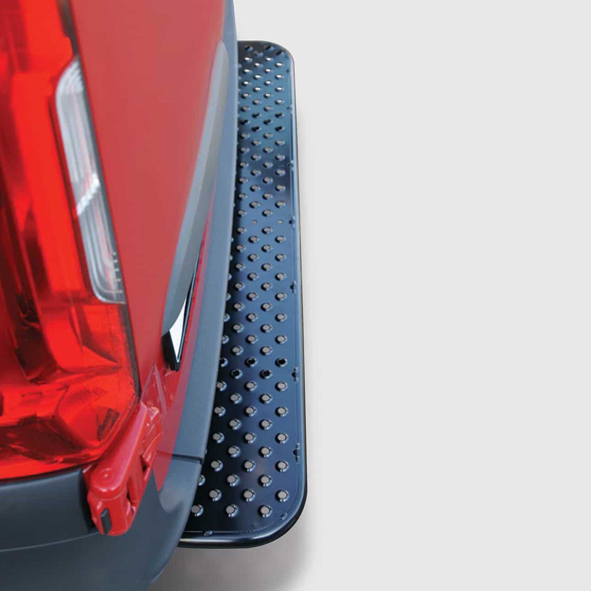 Rear step Retractable for towbar (ex works), central - Sprinter 2018 ...